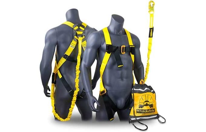 9 Best Safety Roofing Harnesses & Kits for Roofers | RoofScour