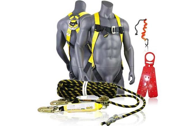 9 Best Safety Roofing Harnesses & Kits for Roofers | RoofScour