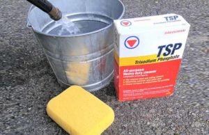 Best Homemade Gutter Cleaning Solutions (DIY) | RoofScour