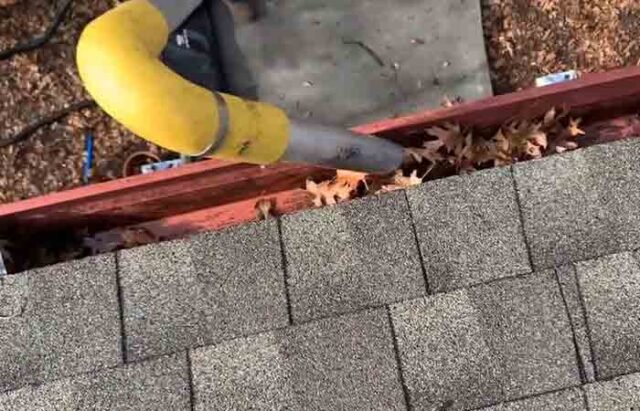 How to Vacuum Clean Gutters: Vacuum Attachments & Steps | RoofScour